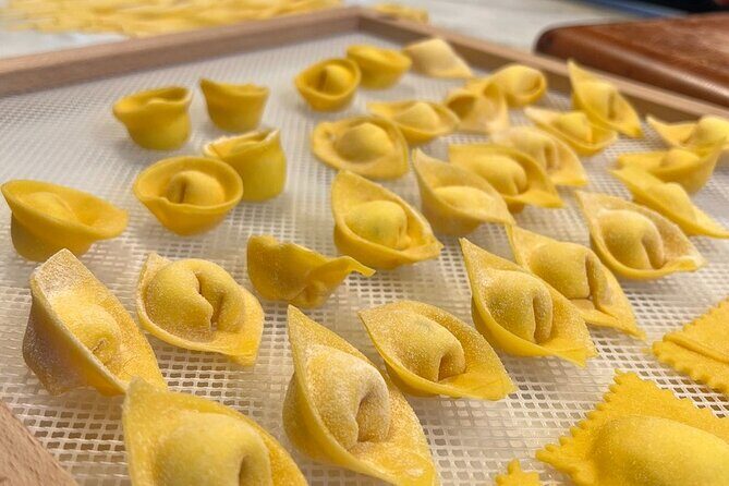 Rome Pasta Making Class with Italian Sauces and Wine Included - Why This Tour Stands Out