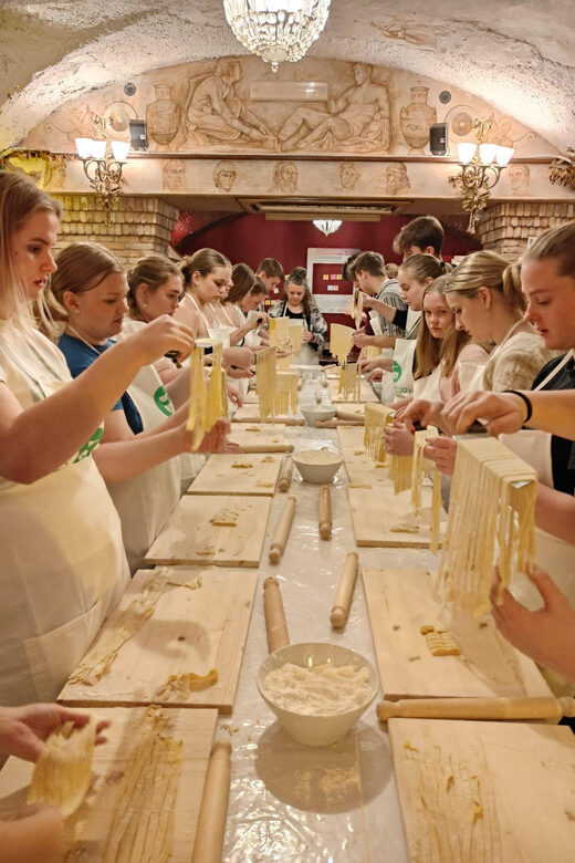 Rome: Pasta & Tiramisu Cooking Class near the Spanish Steps - Key Points: