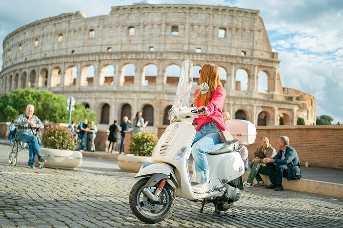 Rome: Photo Shoot in Rome with Professional Photographer - FAQ  