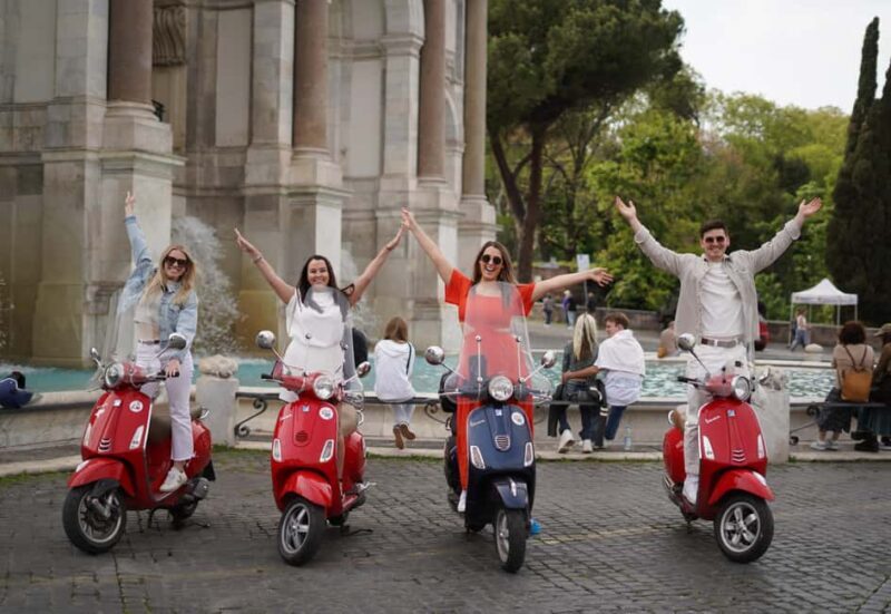 Rome: Photography Service by Vespa Scooter - Safety, Comfort, and Group Size