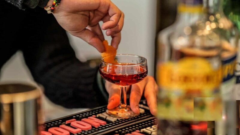 Rome: Piazzas and Fountains Sunset Tour with Aperitivo - Exploring Rome’s Best During Sunset