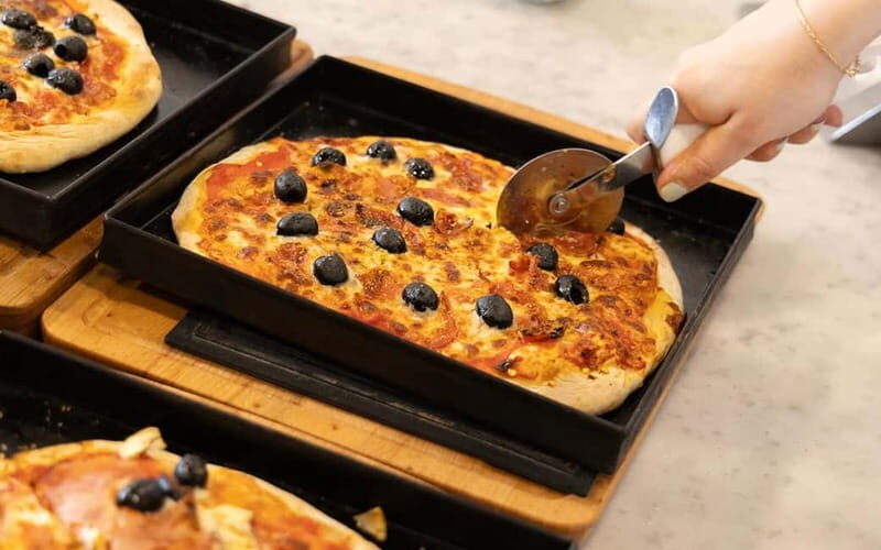 Rome: Pizza and Tiramisù Cooking Class with Glass of Wine - Key Points