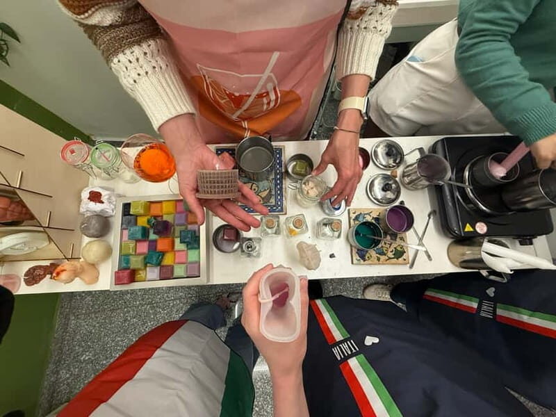 Rome: Pour Your Custom Candle by the Colosseum (1015 Mins) - A Closer Look at the Itinerary