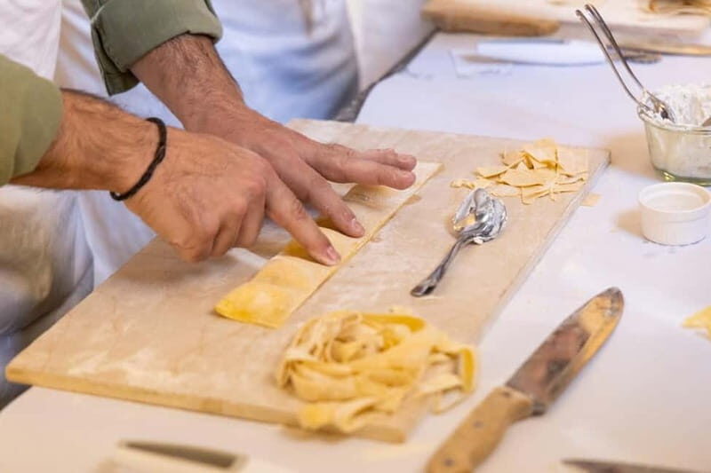 Rome: Ravioli, Fettuccine and Tiramisu Cooking Class - Key Points