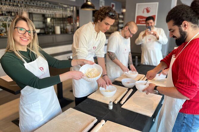 Rome Small Group Pasta Making Class with Wine and Italian Chef - Who’s This Tour Perfect For?