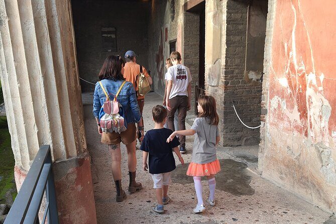 Rome to Pompeii Tour for Kids & Families w Hotel Pickup & Skip-the-Line Tickets - An In-Depth Look at the Tour Experience