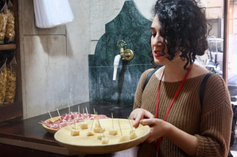 Rome: Trastevere Quarter Street Food Tour with Sightseeing - An In-Depth Look at the Trastevere Street Food Tour