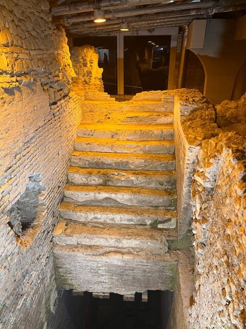 Rome: Trevi Fountain District Underground Tour and Ice Cream - Practicalities and What You Should Know