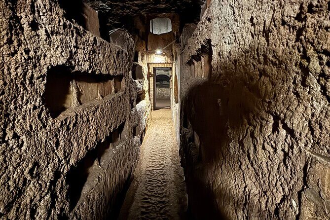 Rome Underground Tour: Catacombs, Crypts & Secrets with Transfers - Starting Point and Meeting Logistics