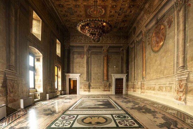 Rome, Vittoriano Rooftop View and Palazzo Venezia Official Entry - Who Would Love This Tour?