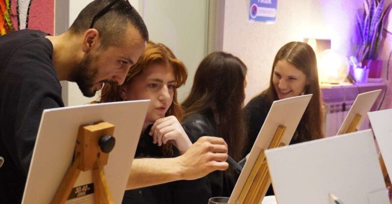 Rome: Wine and Paint Experience in Piazza Navona - What to Expect During the Tour