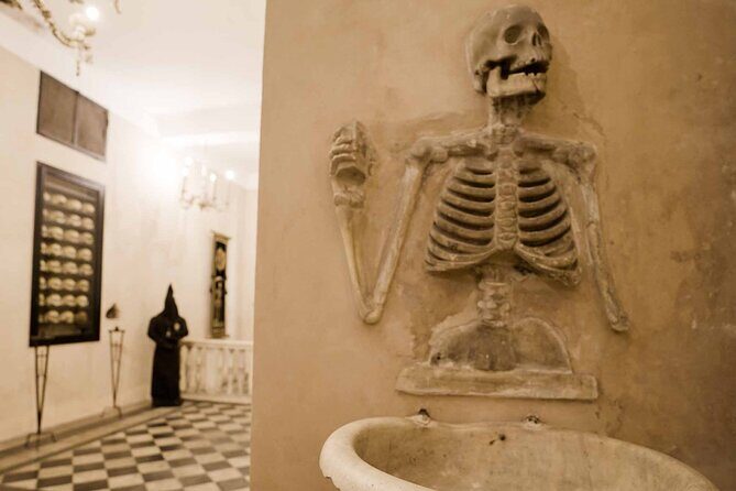 Rome's Dark Side: Ghosts, Scandals and Crypts - Small Group Tour - An In-Depth Look at the Experience