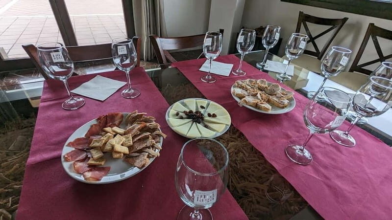 Ronda: Winery Tour with Wine Tasting and Tapas - The Itinerary: What You Can Expect