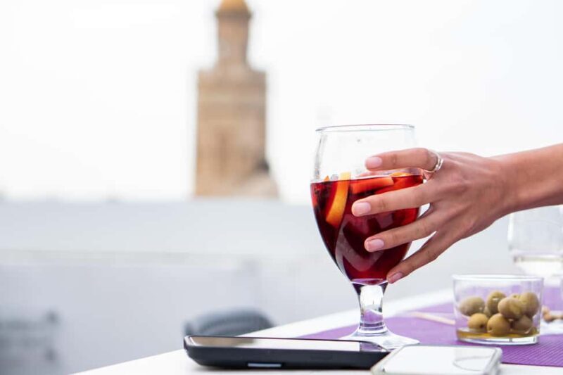 Rooftop Sunset Drinks Experience in Seville - The Drinks and Atmosphere