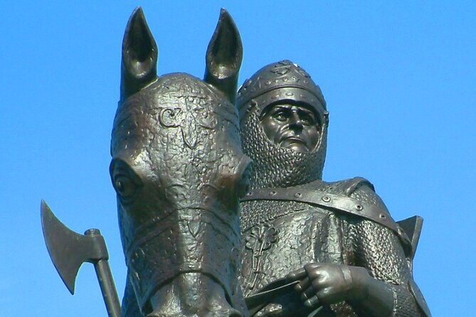 Rosslyn Chapel, Dunfermline Abbey and Stirling Castle Day Tour - FAQ