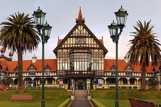Rotorua Full Day Private Tour from Auckland - The Journey and Drive: Comfort and Sightseeing