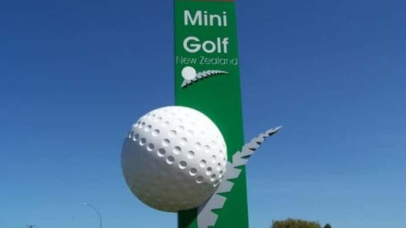 Rotorua: Mini Golf Experience - Exploring the Rotorua Mini Golf Experience in Detail