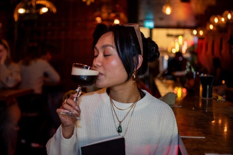 Rotterdam Center: Cocktail Bar Walking Tour - Self Guided - The Cocktails & Experience