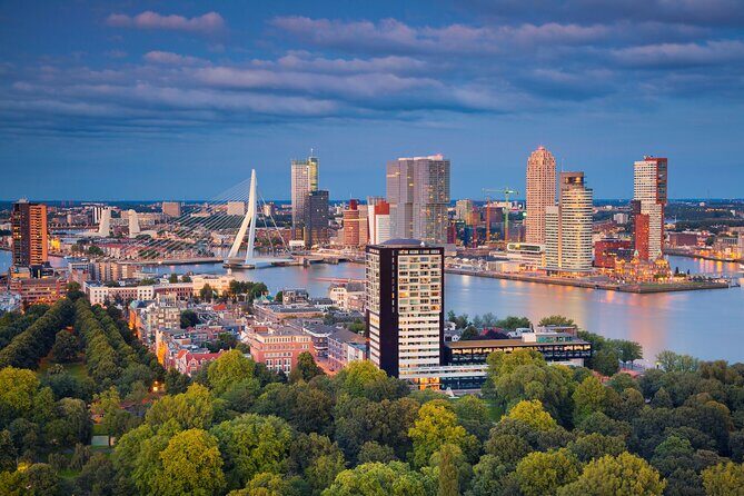 Rotterdam: City Walk Audio Guide in 7 Languages on your Phone - The Sint-Laurenskerk  