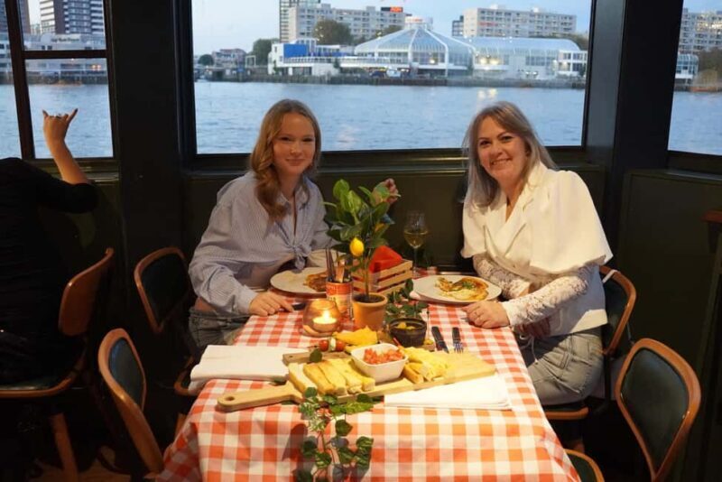 Rotterdam: Pizza Cruise - Key Points