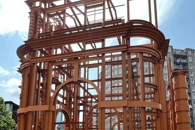 Rotterdam: Private Tour with Local Guide + Cube House visit - Return to the Meeting Point