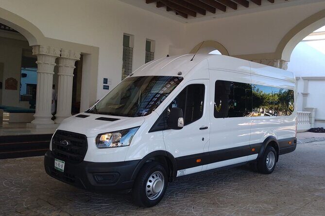 Round trip Private airport transfer to Playa del Carmen Flat Rate per vehicle - Key Points