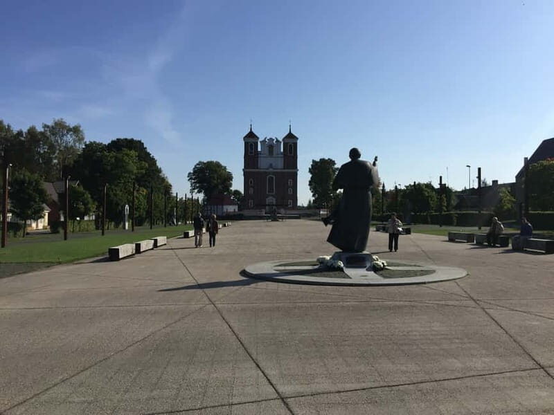 Route of John Paul II: Hill of Crosses, Tytuvenai & Siluva - The Practicalities: What to Expect