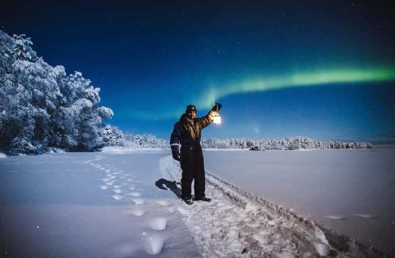 Rovaniemi: Aurora Hunting Photography Tour with BBQ Snacks - Transportation, Timing, and Group Size