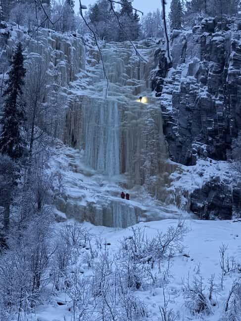 Rovaniemi: Frozen Kuroama Waterfall Guided Tour with BBQ - Guided Tour of the Frozen Waterfall