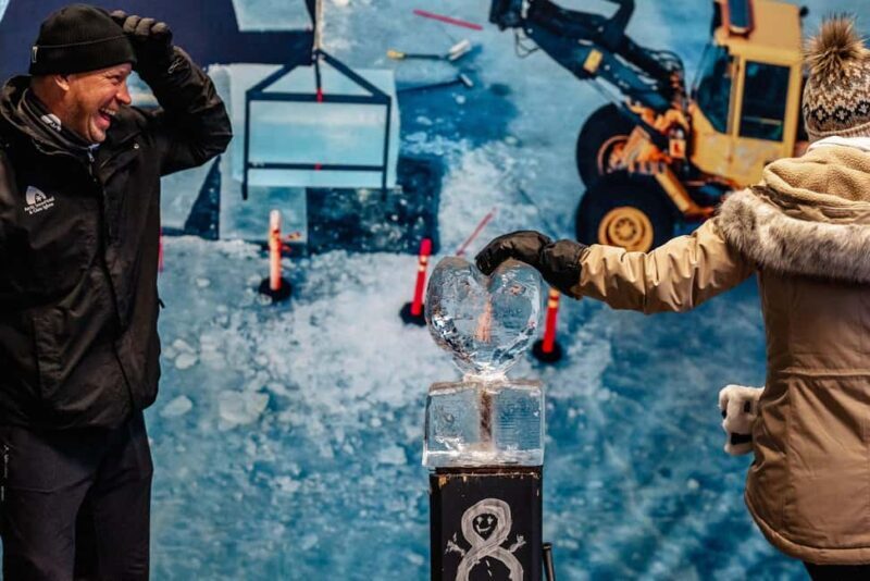 Rovaniemi: Ice sculpting experience with Transfers - Key Points