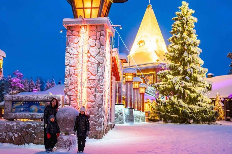 Rovaniemi: Private Pro Photoshoot in Santa Claus Village - What Makes This Tour Valuable?