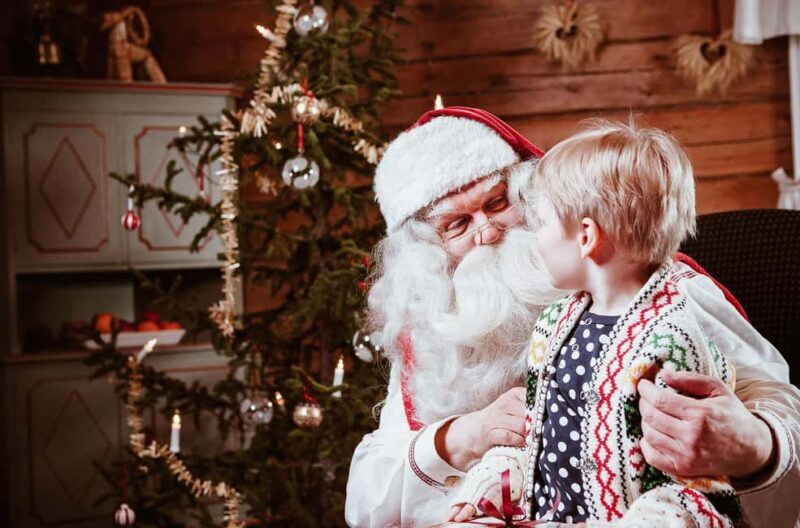 Rovaniemi: Santa Claus Village Guided Tour with pickup - Exploring Santa Claus Village: What to Expect