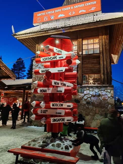 Rovaniemi:Santa Claus Village Guided Tour with Santa's gift - The Experience from the Reviews