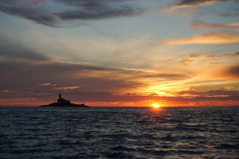 Rovinj: Sunset Boat Trip with Dolphin Watching - Who Will Love This Tour?