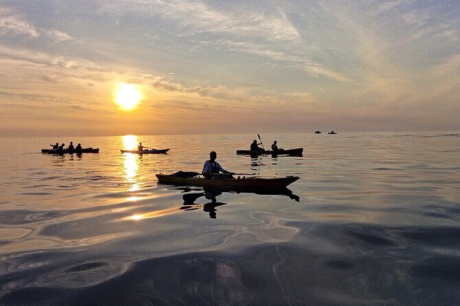 Rovinj Sunset kayaking tour - Key Points