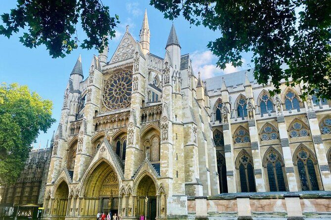 Royal London and The Beatles Private Tour - Key Points
