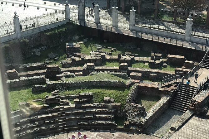 Royal Palace and Shroud Chapel with local Guide & ticket - Who Will Love This Tour?
