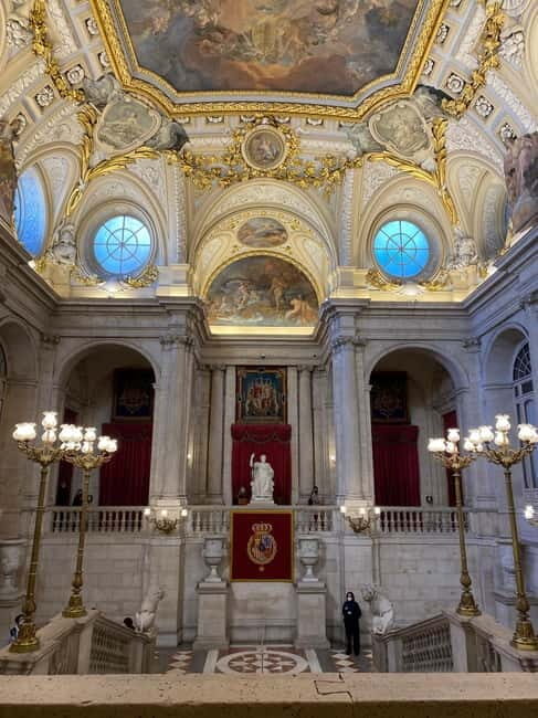 Royal Palace of Madrid Guided Tour Small Group or Private - Key Points