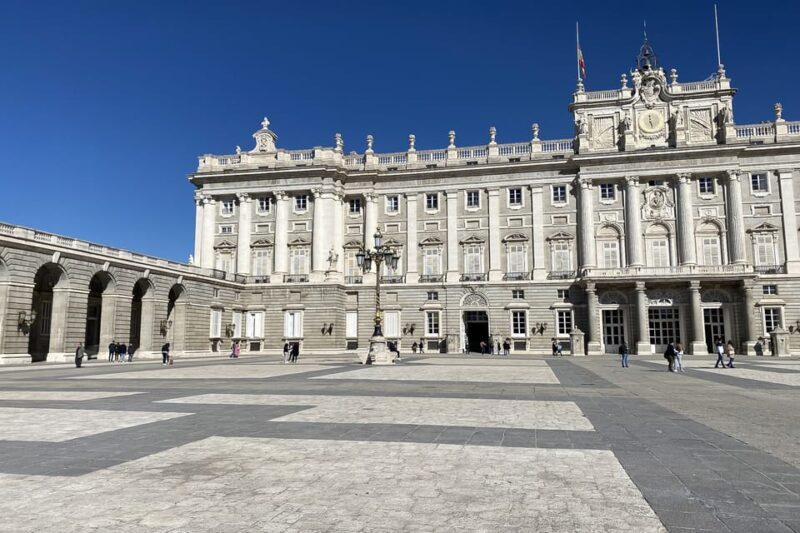 Royal Palace of Madrid Guided Tour Small Group or Private - FAQ
