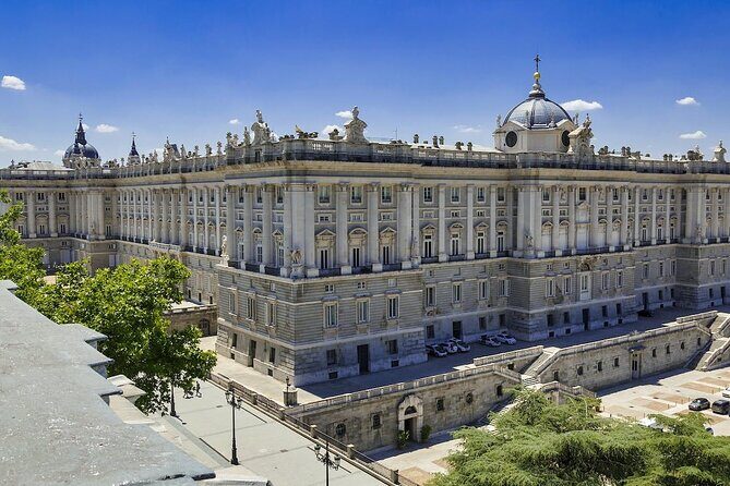Royal Palace of Madrid Skip the Line Guided Tour - Practical Tips for Your Visit