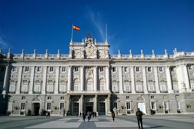 Royal Palace of Madrid Skip the Line Guided Tour - A Deep Dive into the Experience