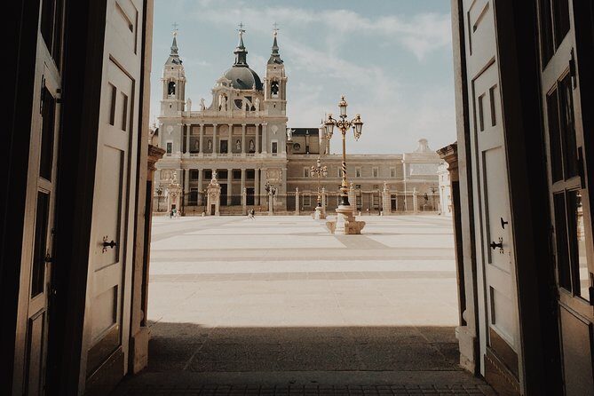 Royal Palace Skip-the-Line Ticket and Guided Tour in Madrid - Practical Tips for a Smooth Experience