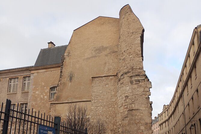 Rude Bastards Tour of Paris - Who Will Love This Tour?