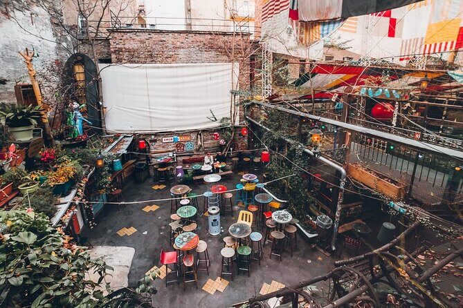 Ruin Bars Tour (Culture, history, and drinks) PROMO PRICE - Key Points