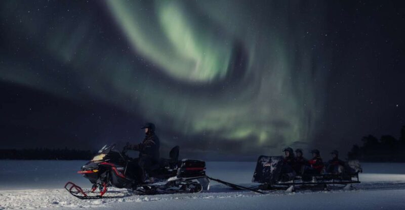 Ruka: Starlight sledging to search for Northern Lights - What to Expect from the Ruka Northern Lights Sledging Tour