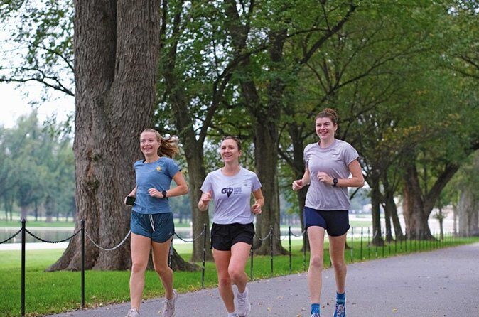 Run the Washington DC Monuments with a Local: Group Running Tour