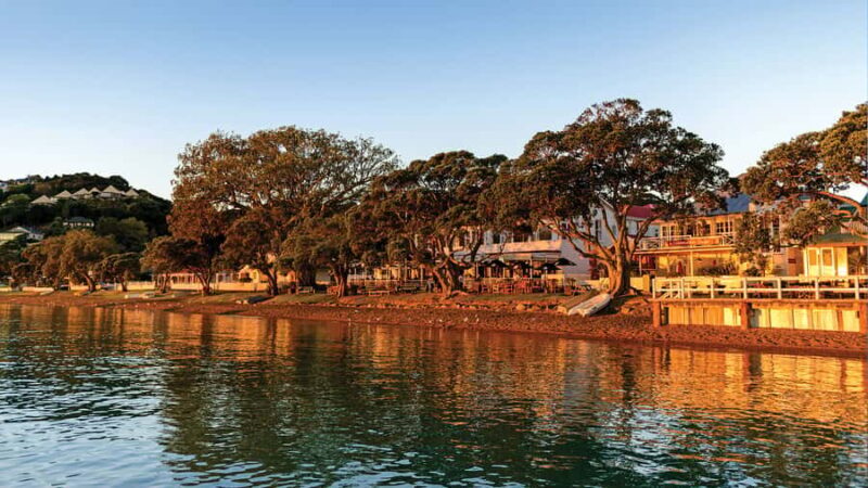 Russell: 1-Hour Sightseeing Tour by Coach & Long Beach - Why This Tour Offers Great Value