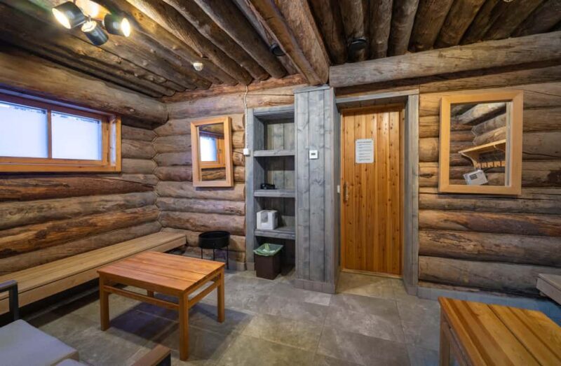 Saariselkä: Kuukkeli Saunaworld (Smoke Sauna) - FAQ
