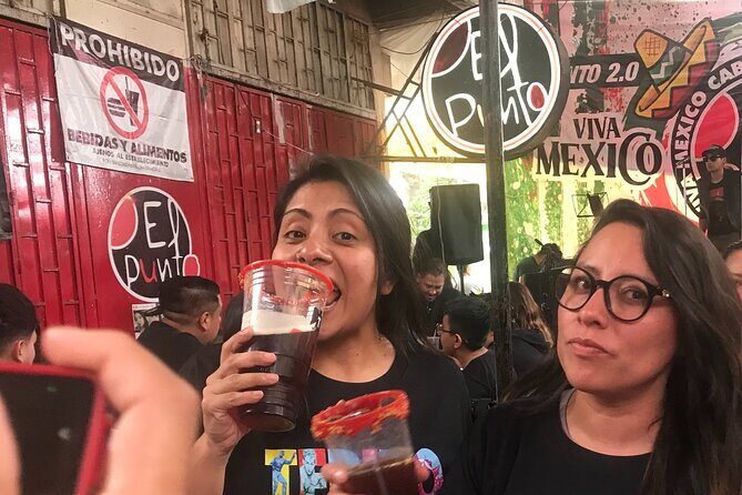 Sabores Bravos de Tepito eats the best food in the neighborhood - What Travelers Can Expect