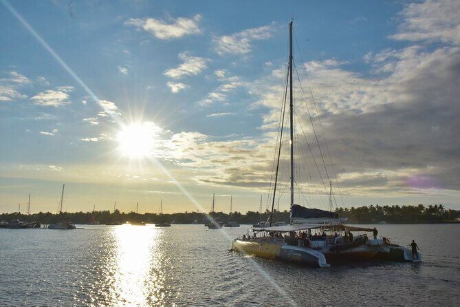 Sabre Sunset Cruise with BBQ Dinner & Drinks - Who Will Love This Experience?